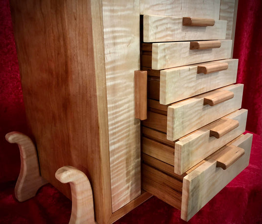 Walnut and Maple Blanket Ladder – Holzer Handcrafted